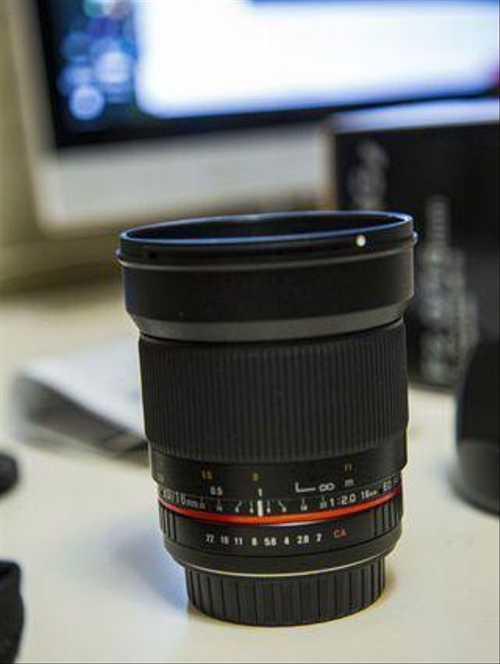 Объектив Samyang 16mm F2.0 для Canon EF-S