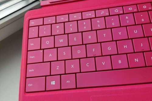 Клавиатура для Microsoft Surface RT. Цвет маджента