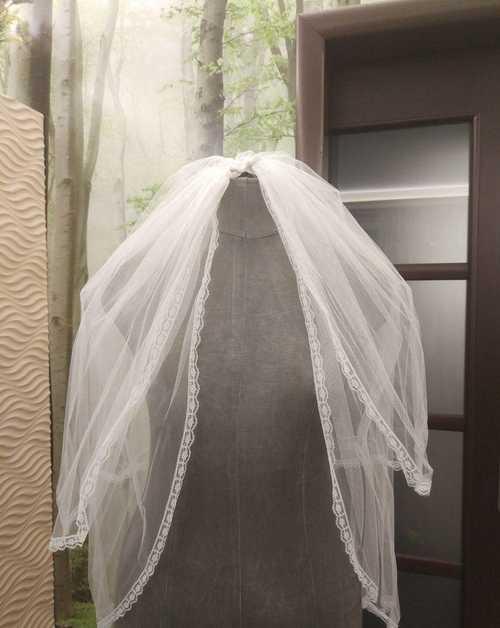 Двухъярусная фата. Молочная с белым кружевом