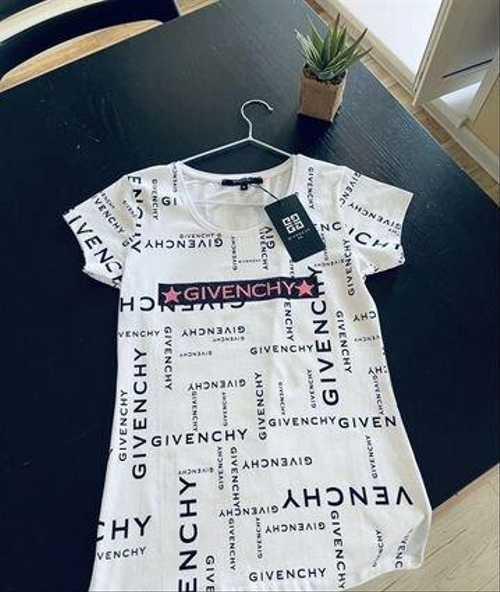 Футболка Givenchy