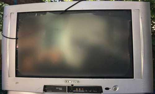 Телевизор Samsung - 28’