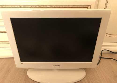 Телевизор 22 дюйма. Samsung LE22A454C1