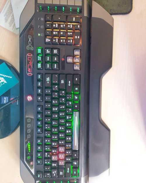 Игровая клавиатура Madcatz Cyborg v7