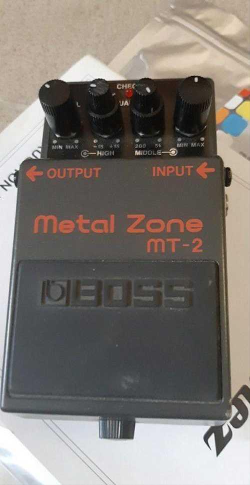 Гитарная педаль Boss metal zone MT-2