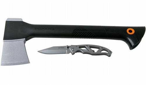 Топор Fiskars плотницкий малый + Складной нож
