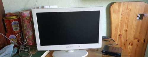 ЖК телевизор Samsung LE19C451E2W