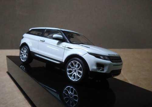 Модель автомобиля 1:43 Land Rover Evogue