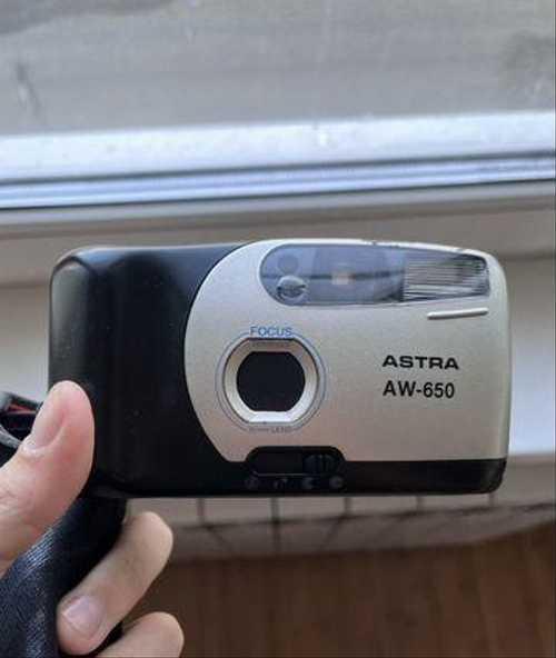 Плёночный фотоаппарат Astra AW 650