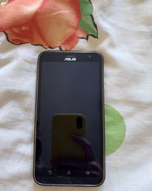 Телефон asus ZenFone 2 Laser ZE550KL 16GB на запча