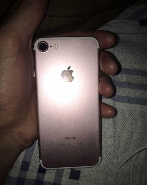 Телефон iPhone