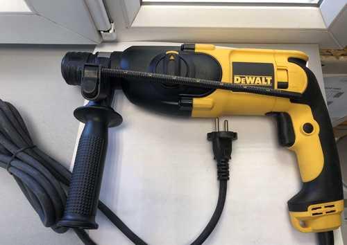 Перфоратор dewalt D25013 (новый)