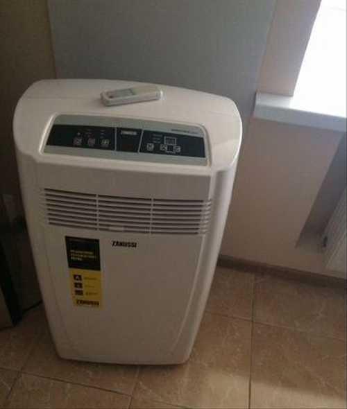 Zanussi marco polo 3. Мобильный кондиционер Zanussi ZACM-12 MP/n1. Мобильный кондиционер Занусси Марко поло. Marco Polo ZACM-12. Zanussi ZACM-09 MP-III / n1.