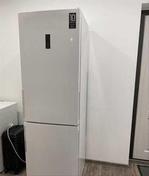 Холодильник Hotpoint-Ariston HFP 5180 W White