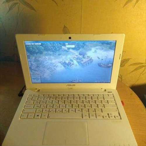 Ноутбук Asus x200ca