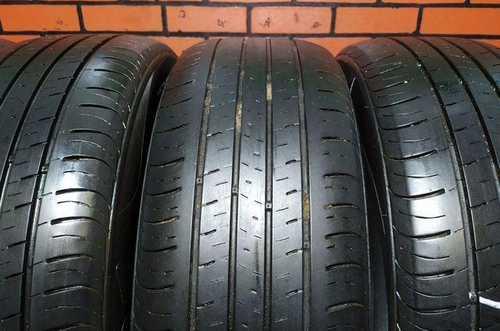 Kumho Solus SA01 KH32 215/60 R17