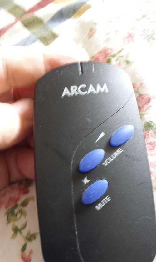 Продаю пульт для усилителя Arcam