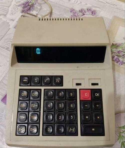 Калькулятор Электроника мк44 1990г