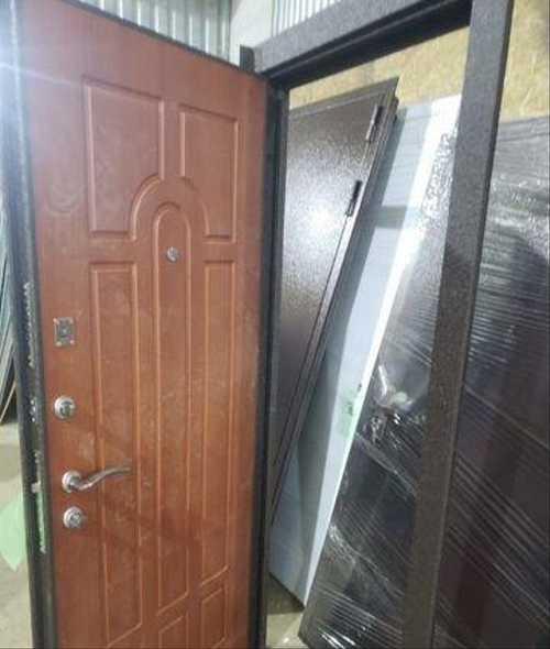 Дверь входная металлическая порошок +пвх