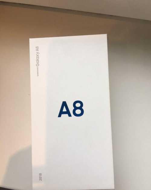 Телефон SAMSUNG a8