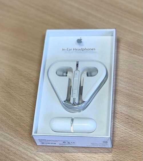 Наушники Apple In-Ear Headphones