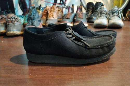 Clarks wallabee