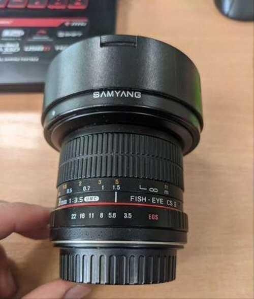 Объектив Samyang 8 mm f/3.5 фишай для Canon