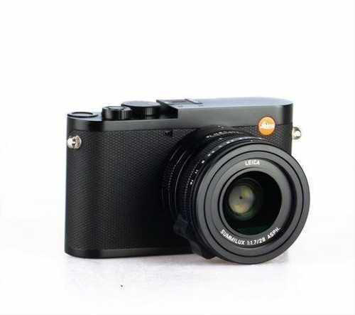 Leica Q2 black