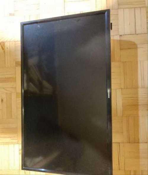 Телевизор Samsung T28E310EX