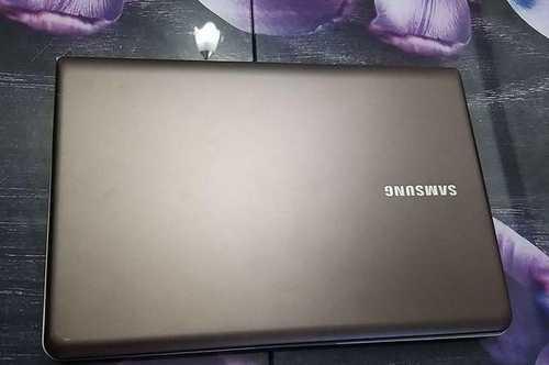 Ноутбук Samsung NP535U3C