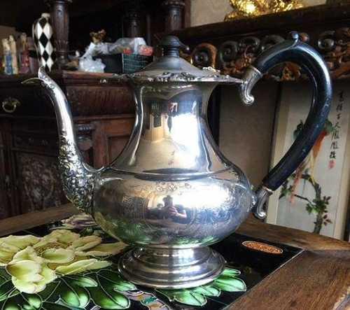 Старинный кофейник чайник посеребрение Англия
