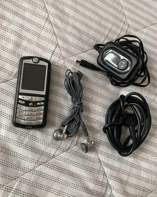 Телефон Motorola E398 со всеми комплектующими
