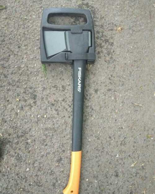 Топор-колун Fiskars X17