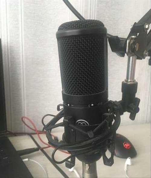 Микрофон AKG p120