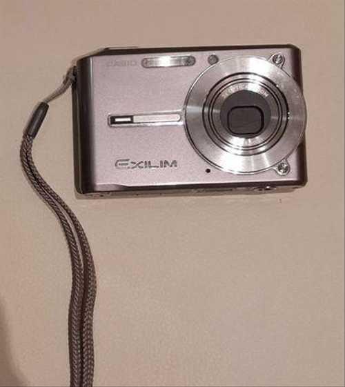 Фотоаппарат Casio Exilim EX-S500