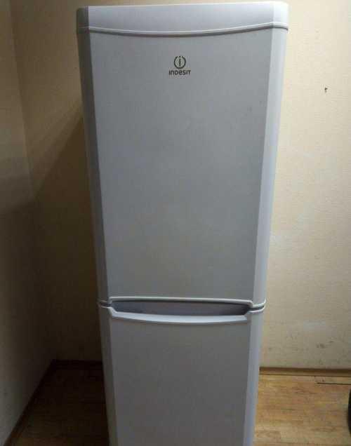 Холодильник Indesit B16NF