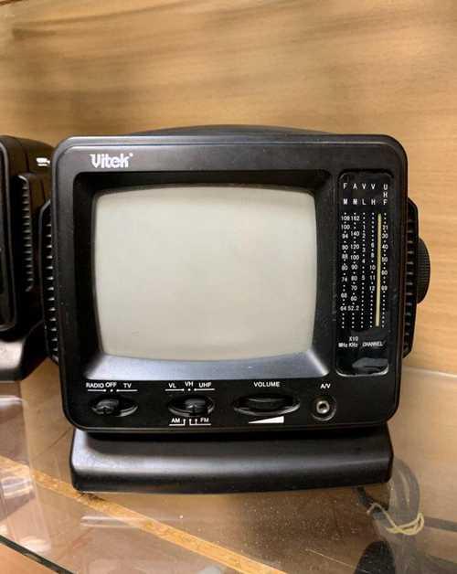 Телевизор Vitek VT-3551