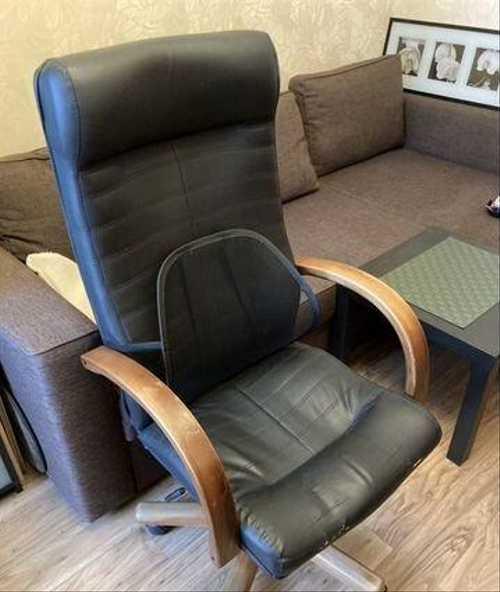 Удобное кресло с поясничной поддержкой