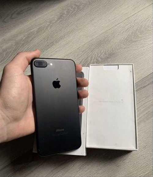 Телефон iPhone 7Plus 128GB Black
