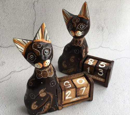 Вечный календарь в виде кота, Индонезия