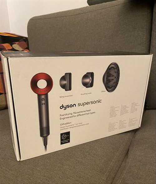 Коробка от фена Dyson