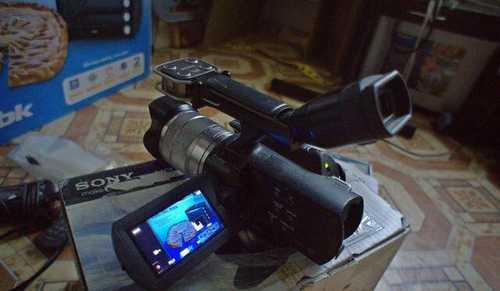Профессиональная Видеокамера Sony NEX-VG20E