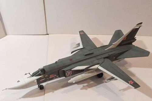 Сборная модель самолёта Су-24мр