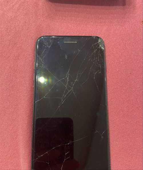 Телефон iPhone 7plus