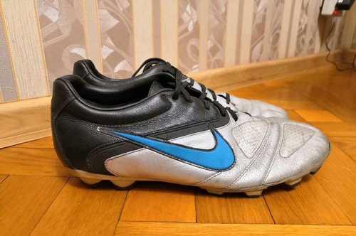 Футбольные бутсы Nike CTR 360 шипованные