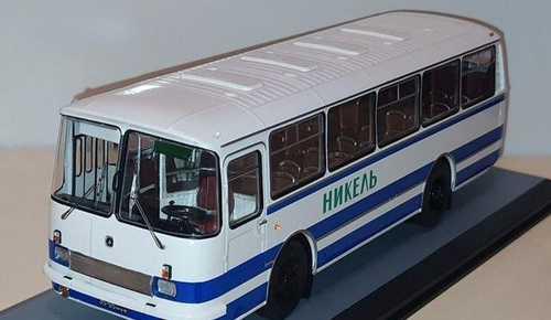 Модель лаз-695Н "никель" (ClassicBus) 1/43
