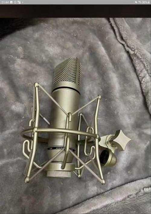 Студийный микрофон Neumann U87