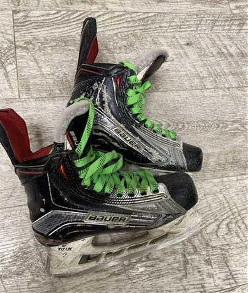 Коньки хоккейные топовые bauer x1