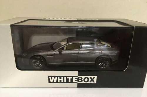 Lamborghini Estoque White Box 1\43