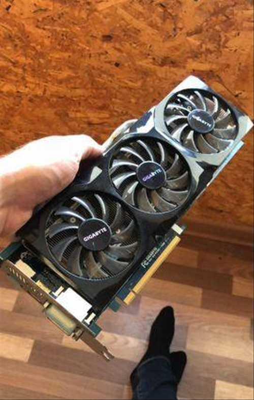 Видеокарта Radeon HD6950