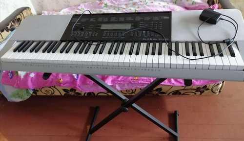 Продаю синтезатор casio WK 220